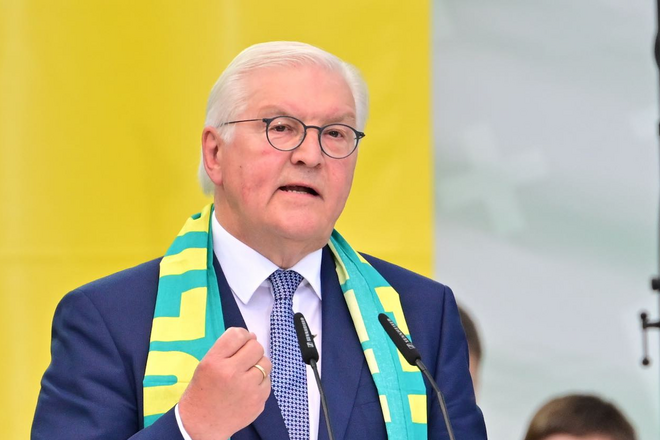 Steinmeier beim Kirchentag: "Es ist auch Zeit für Waffen"